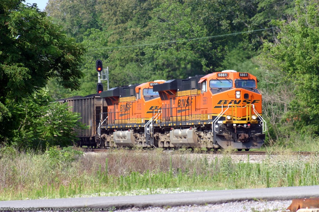 BNSF 5861